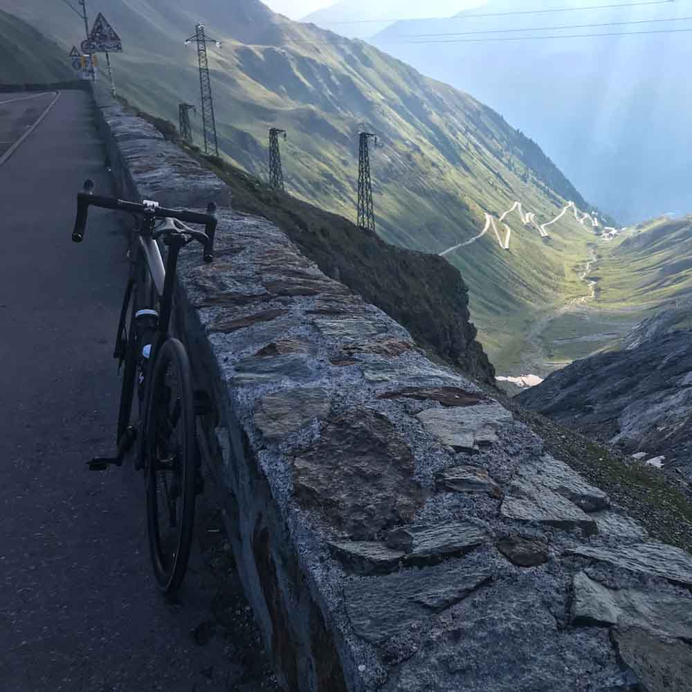 Cycling Passo dello Stelvio from Bormio, Italian Alps: GPX, map & tips