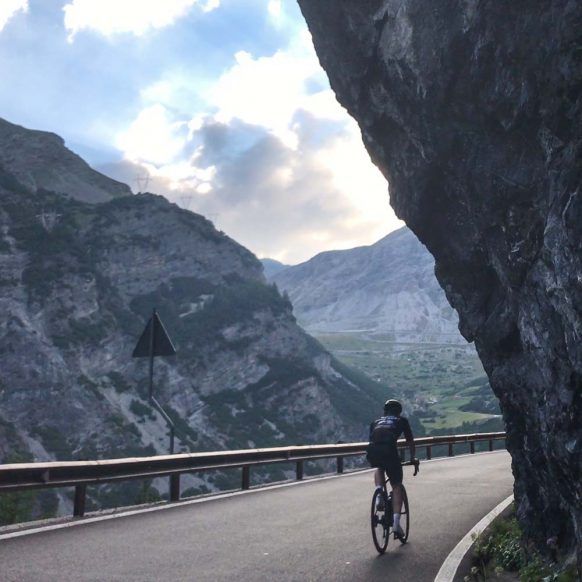 Cycling the Stelvio-Umbrail Pass loop, Italian Alps: GPX, map & tips