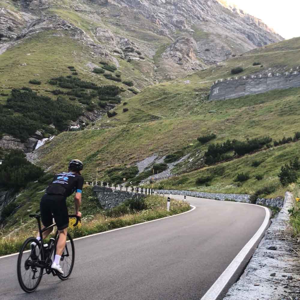 Cycling Passo dello Stelvio from Bormio, Italian Alps: GPX, map & tips