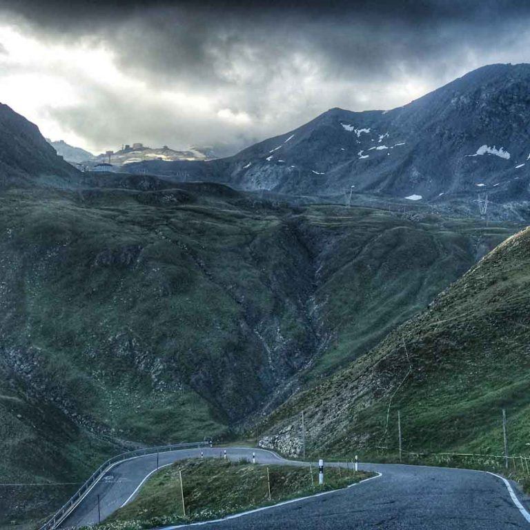 Cycling the Stelvio-Umbrail Pass loop, Italian Alps: GPX, map & tips