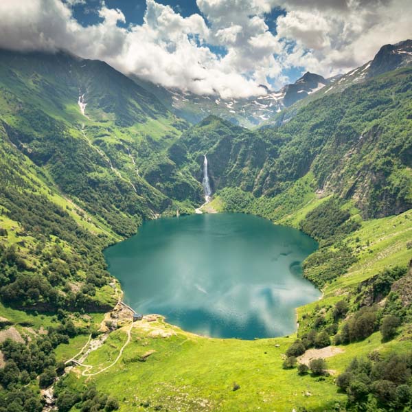 Guide to cycling Bagnères de Luchon (+Col de Peyresourde), Pyrenees