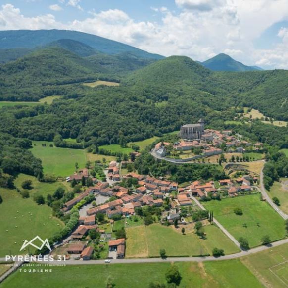 Guide to cycling Bagnères de Luchon (+Col de Peyresourde), Pyrenees