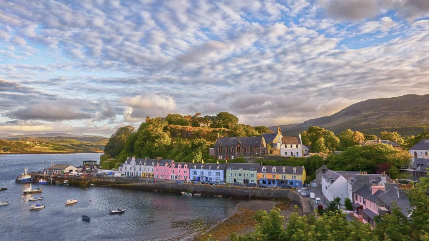 Cycling Scotland: where to go, best cycle routes, climbs, events + more!