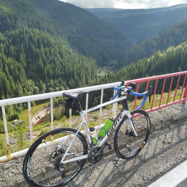 Cycling in Romania: best climbs, GPX routes, where to stay + more!