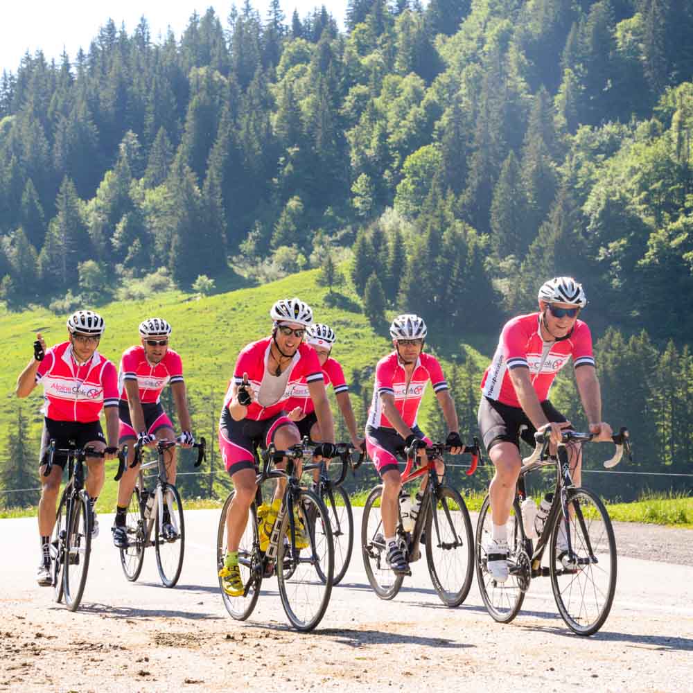 How to choose cycling coaching (inc online coaching + bike camps)