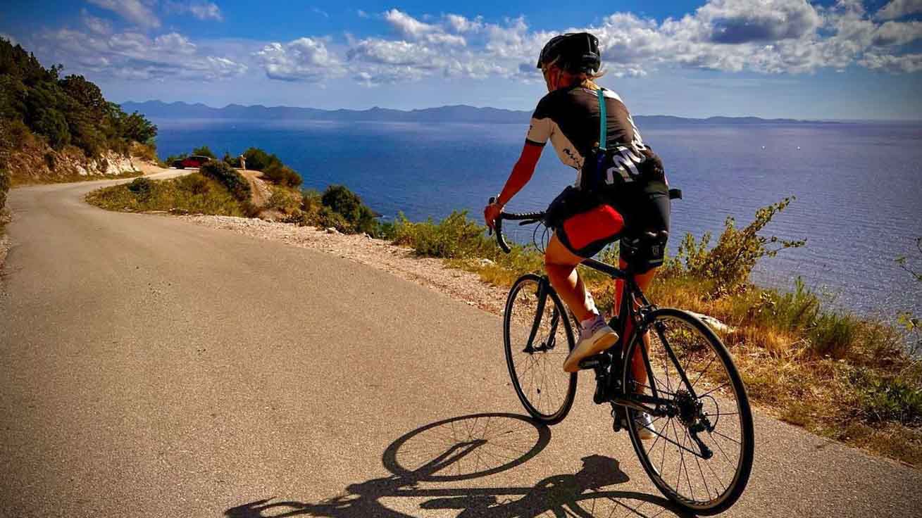 How to pick a boat and bike tour Croatia - an inside guide