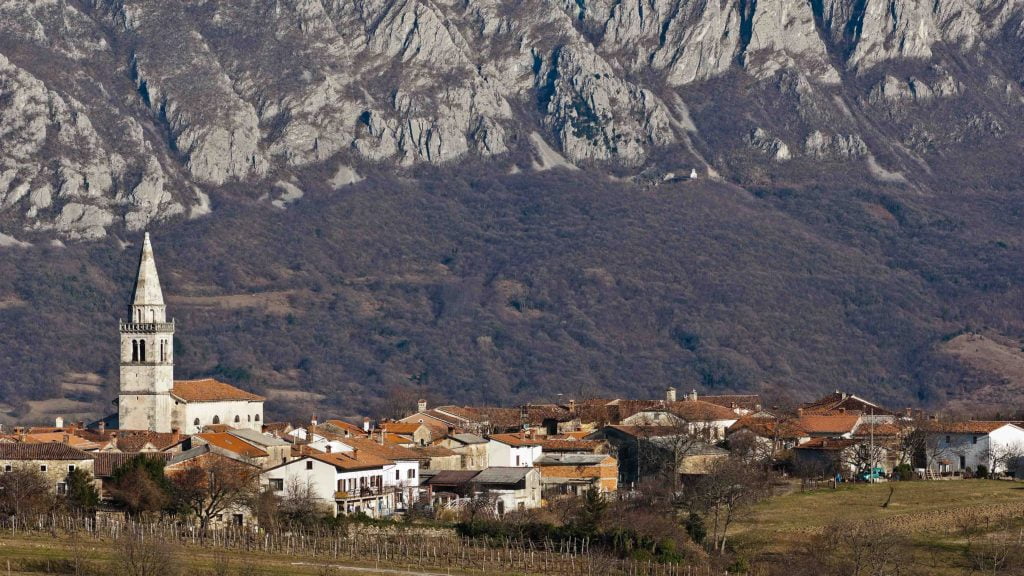 Cycling Slovenia's Vipava Valley: info, routes, GPS + more