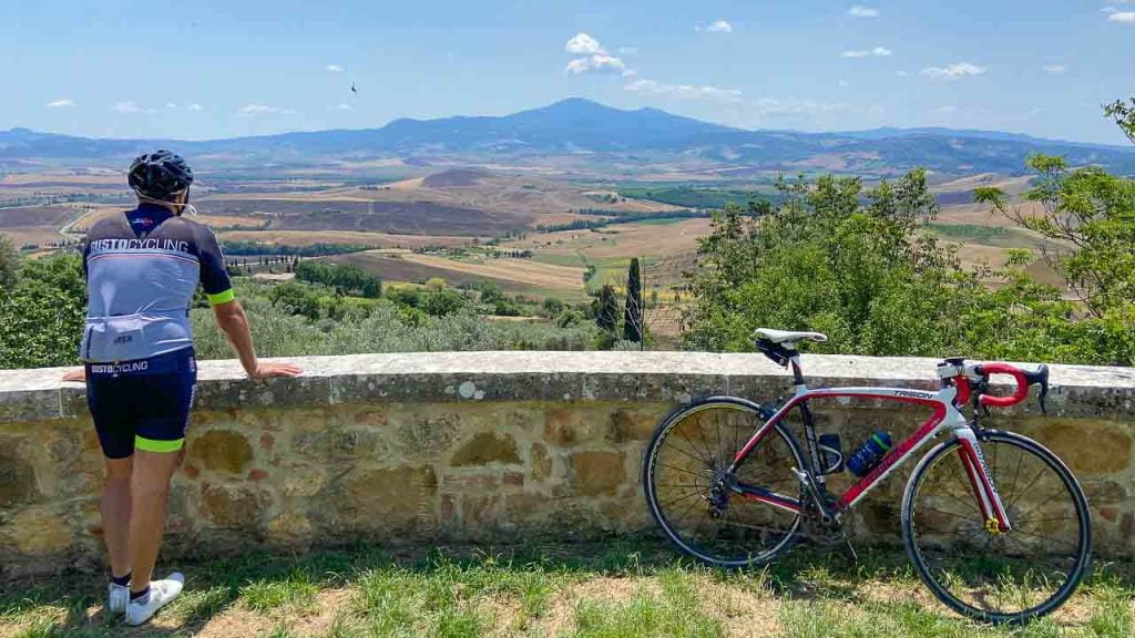 Cycling in Tuscany: your guide to the best rides + tours in Tuscany
