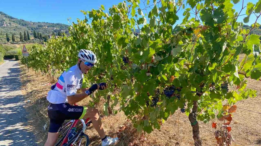 Cycling in Tuscany: your guide to the best rides + tours in Tuscany