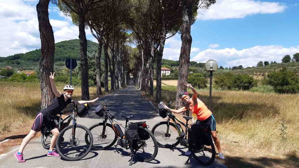 Cycling in Tuscany: your guide to the best rides + tours in Tuscany