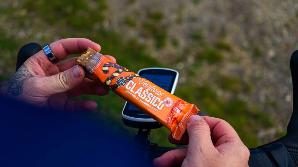 6 best snacks for cyclists (for before, during + after your ride)