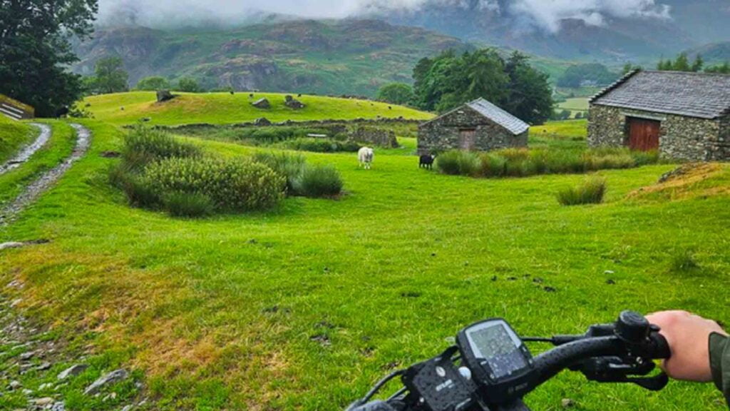 Cycling in the Lake District - routes, GPX, where to stay + more