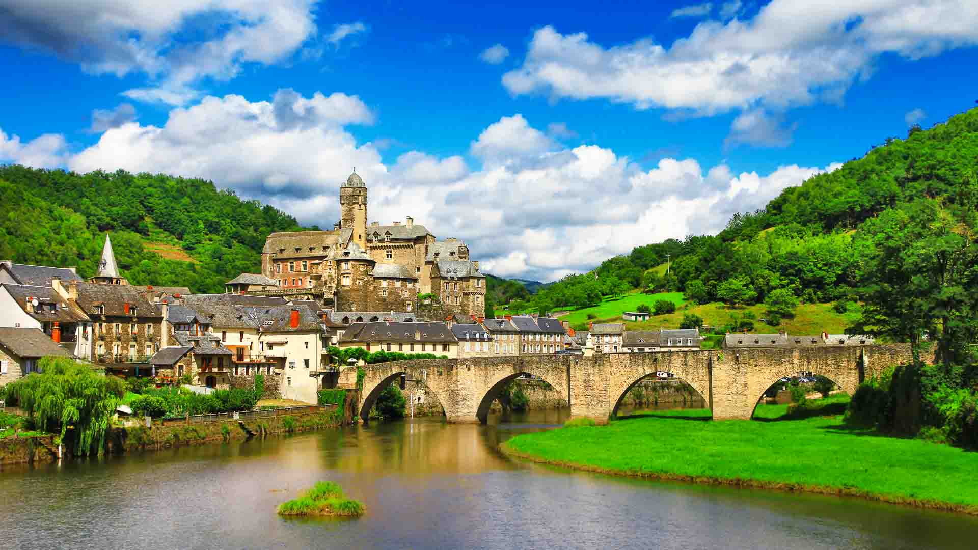 9 best long distance cycling routes in France (our independent pick)