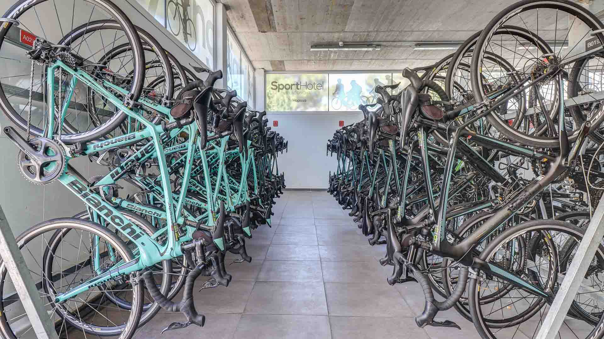 8 best bike friendly hotels for families (our independent pick)