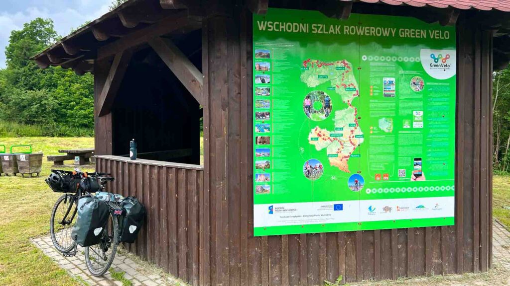 Cycling Poland: A guide to the Masurian Lake District & Green Velo