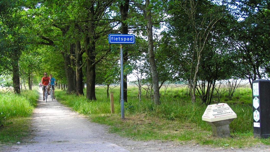 Cycling in the Netherlands: regions, routes + GPS
